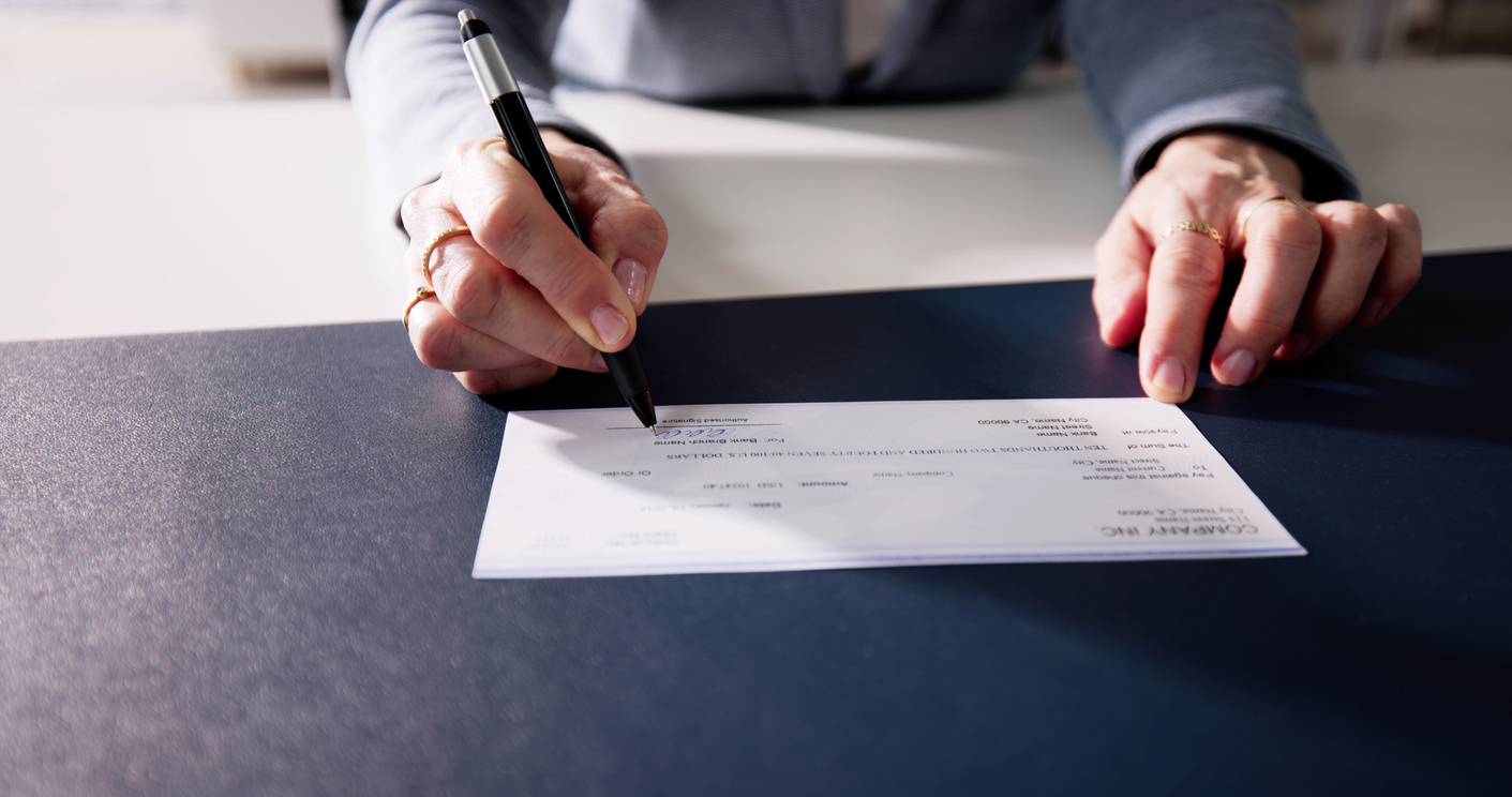 Where Can I Cash a Check Without a Bank Account?